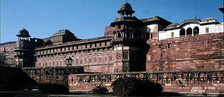 AGRA: Red Fort, Front View